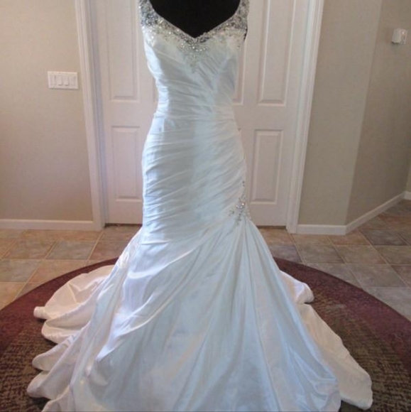 Sophia Tolli | Dresses | Sophia Tolli Wedding Dress Sz6 50brand New ...